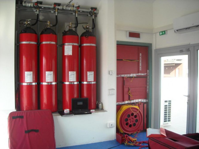 Inert gas fire systems, inert gas fire suppression systems